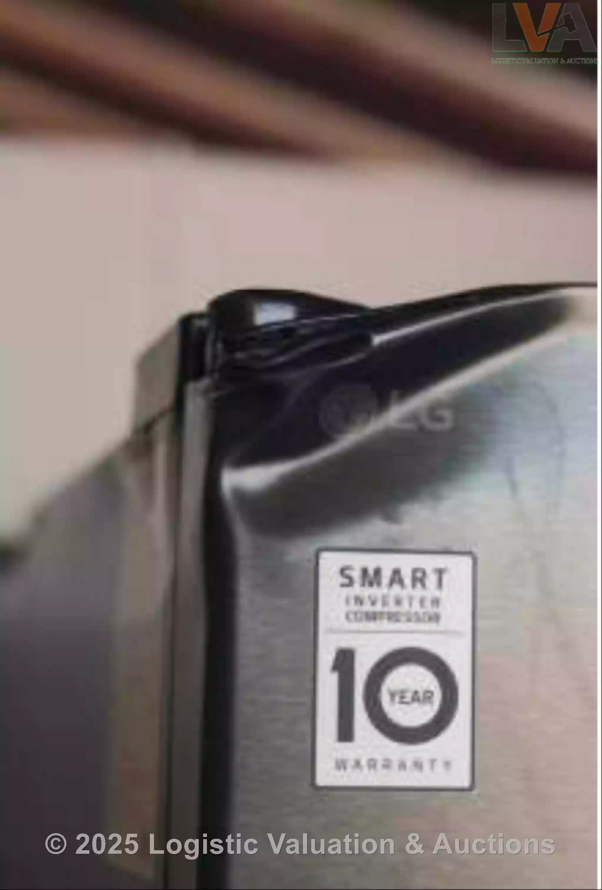 Logistic Valuation & Auctions